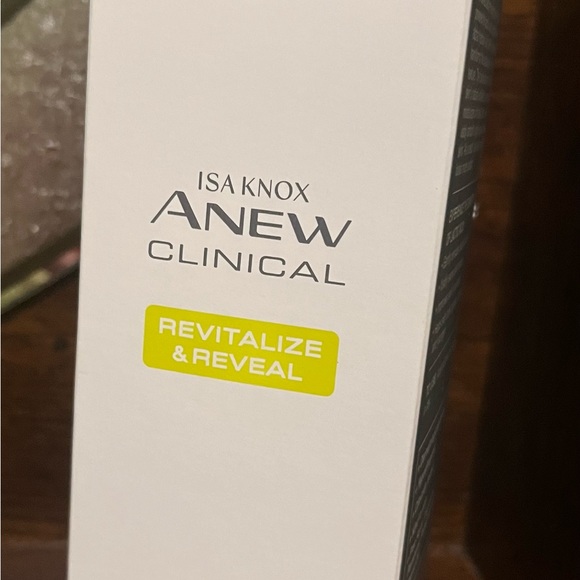 Avon | Skincare | Revitalize Reveal Isa Know Anew Clinical Aha For Body ...